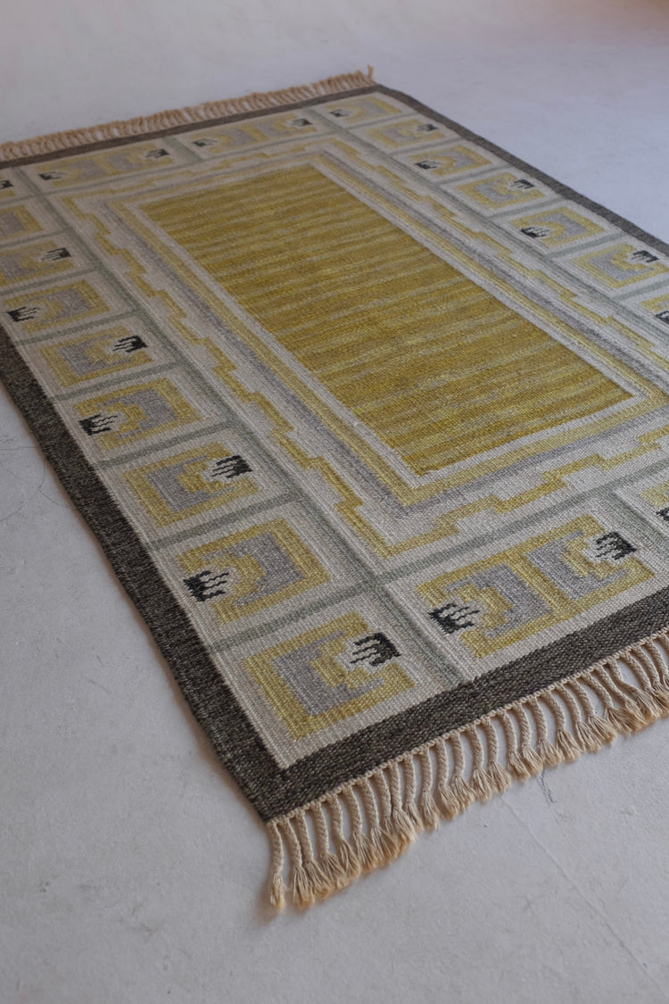Vintage Scandinavian Rugs and Textile – Studio Nordic